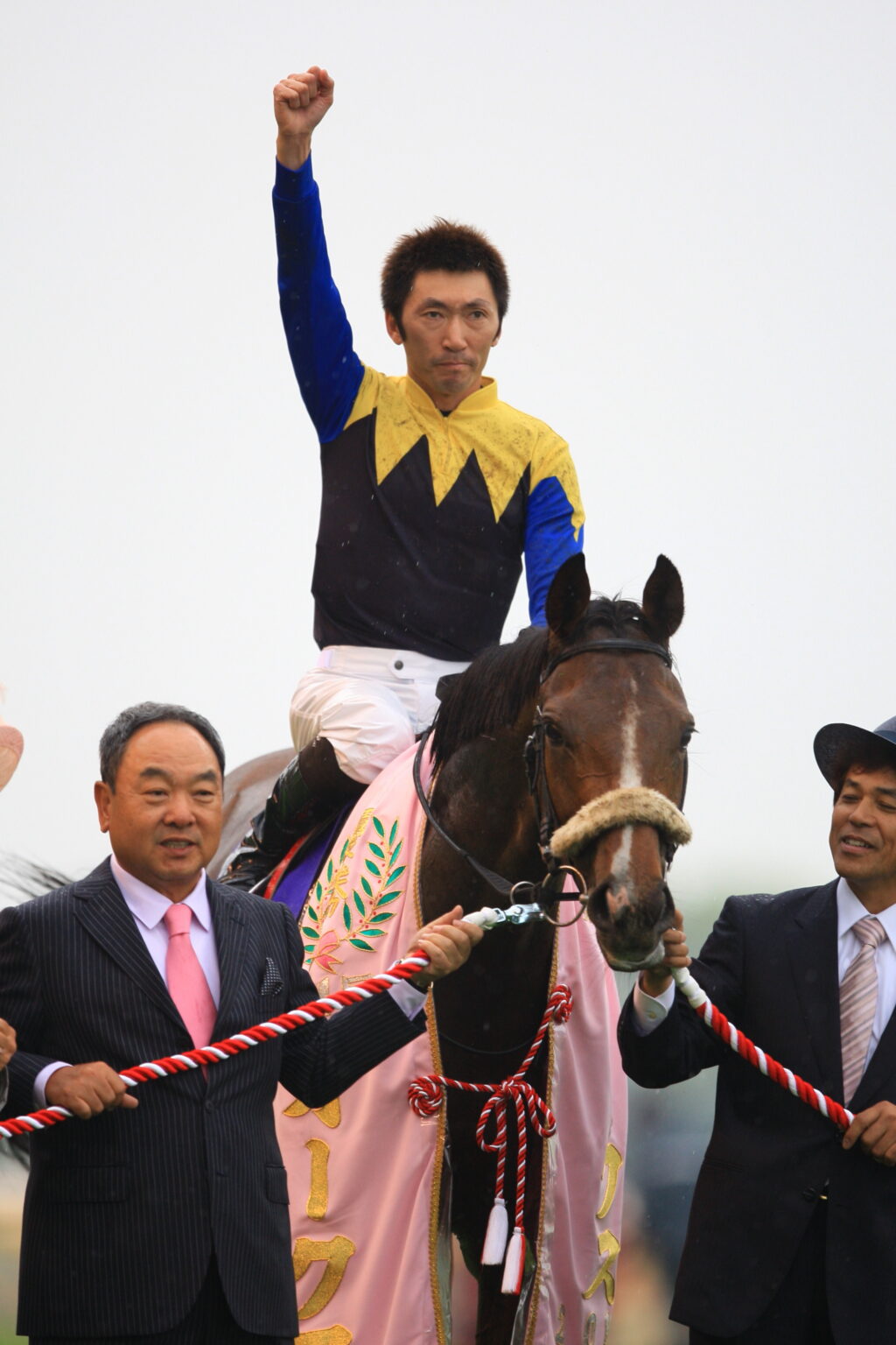 史上初のG1レース、一着同着 | 岡田修平のアノ瞬間 | UMATO